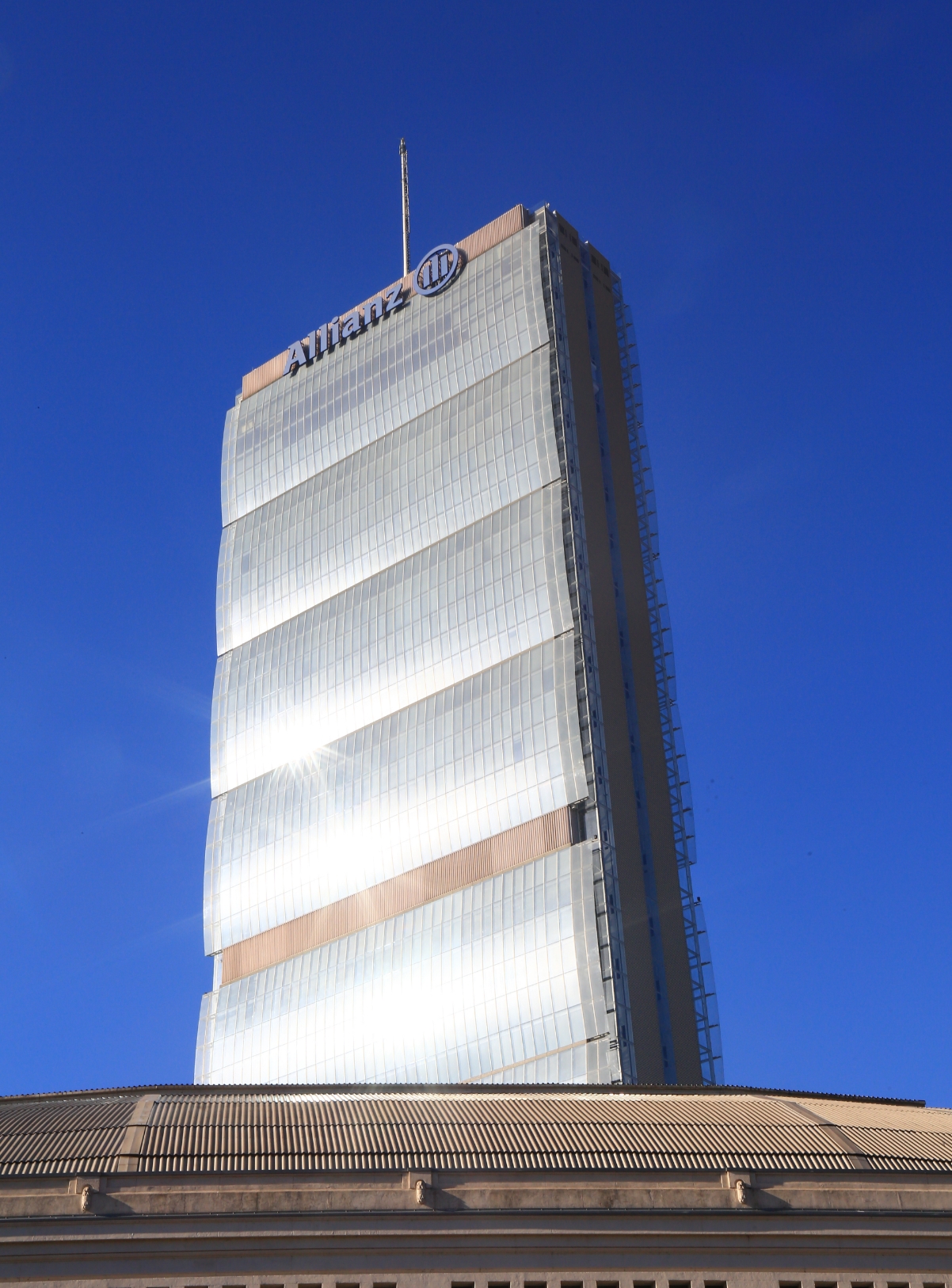 SIO ENGINEERING Torre Allianz (ex Isozaki)